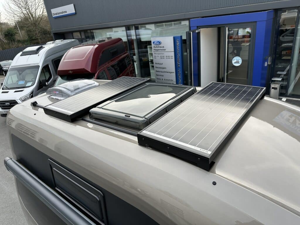 Büttner Power-Black-Line solar system MT100-2MC / NEW 200Watt (Nugget HD) - Nugget Store