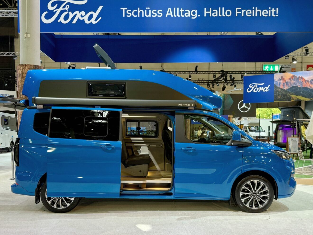 Ford Nugget L2 high roof at the Nugget Store - new at the trade fair